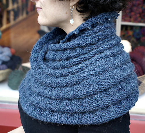 Ravelry: Harmonia's Rings Cowl pattern by Sivia Harding