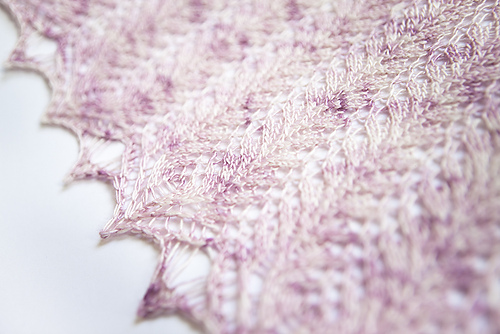 Ravelry: Auro pattern by Skeinwalker Knits