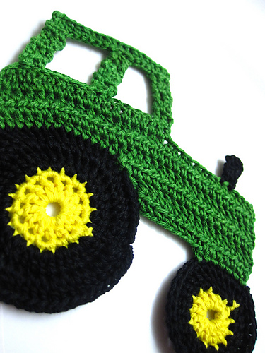 Ravelry: Crochet Tractor Applique pattern by Heidi Perry