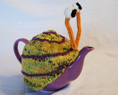 Ravelry: Snail tea cosy pattern by Anke Klempner