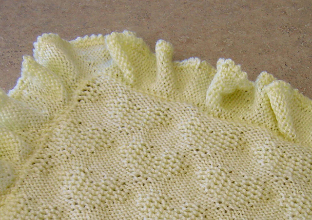Ravelry: Shortrowed Ruffle, Machine Knit pattern by slisen
