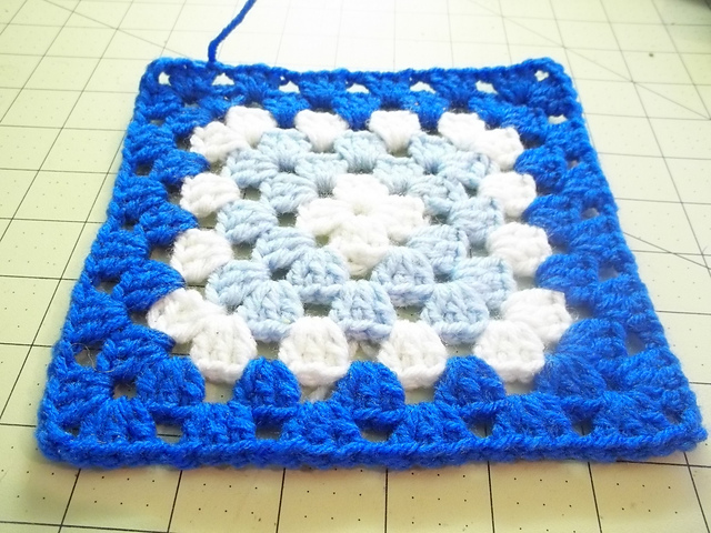 Ravelry: Winter blues Granny square pattern by Samantha Soucy