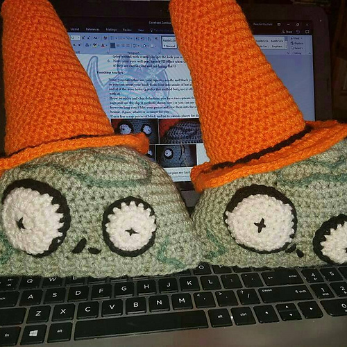 Ravelry: Conehead Zombie Hat pattern by Raechel Kammers