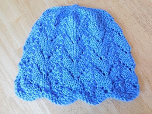 Ravelry: Fishtail Hat pattern by Gail Bable