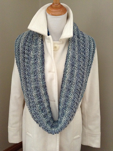 Ravelry: Layer Cake Loop pattern by steepndeep's Designs