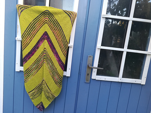 Ravelry: JUST BACK AND FORTH pattern by Marion Bulin