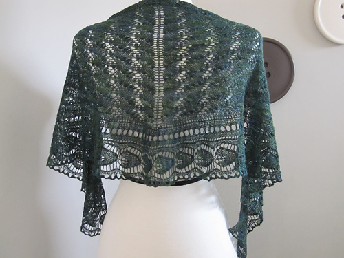 Ravelry: Flyleaf Shawlette pattern by Michelle Miller