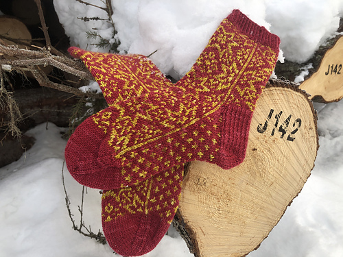 Ravelry: Ice Flower Socks pattern by Runningyarn