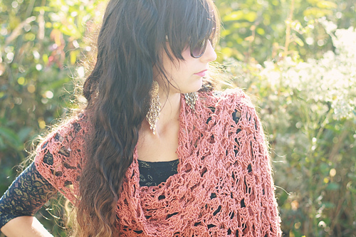 Ravelry: Lace Shell Wrap pattern by Rachael Oglesby