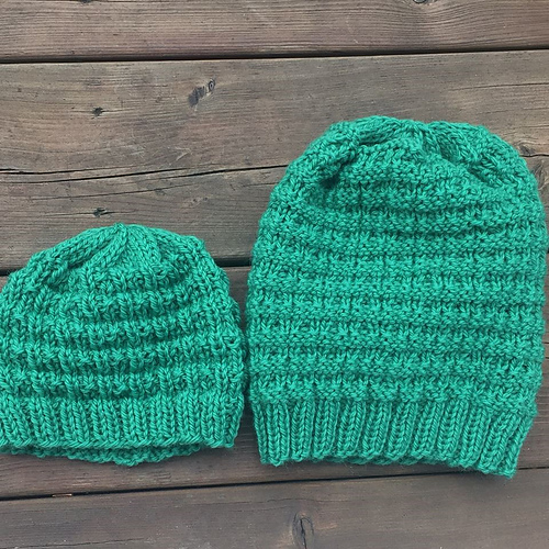 Ravelry: Chapeau - Beanie vice versa pattern by Vivre au Crochet (Lucie)
