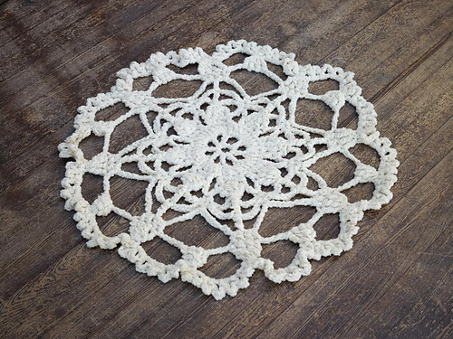 Ravelry: Crochet Doily Rug pattern by Marie Wallin