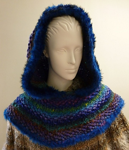 Ravelry: Hooded Caplet pattern by Svetlana Ford