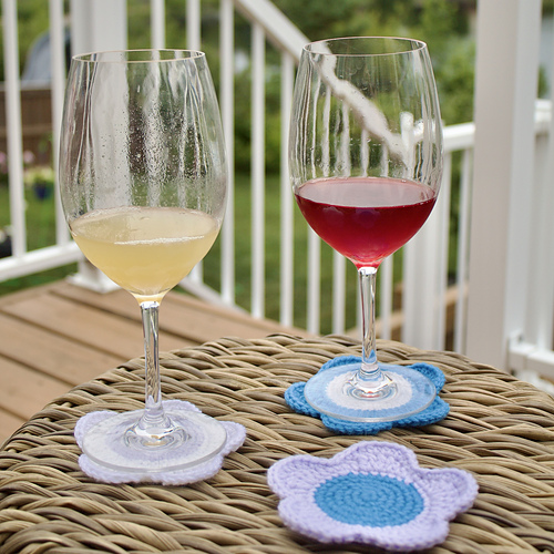 Ravelry: Summer Bloom Coasters pattern by Knits by Sophie
