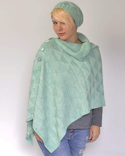 Ravelry: Triangle Texture Poncho pattern by Susanne Sommer