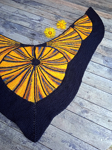 Ravelry: Golden Snitch pattern by Natalia Moreva