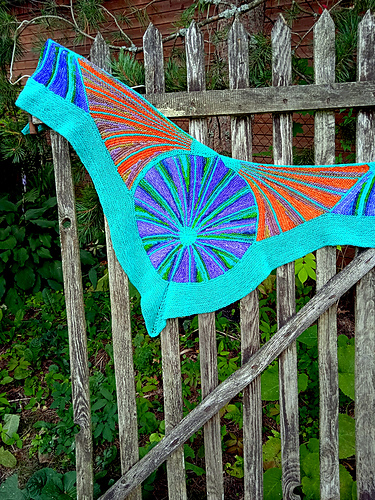 Ravelry: Golden Snitch pattern by Natalia Moreva