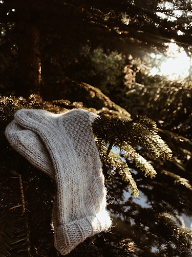 Ravelry: Radiohead socks pattern by Svetlana Garanina