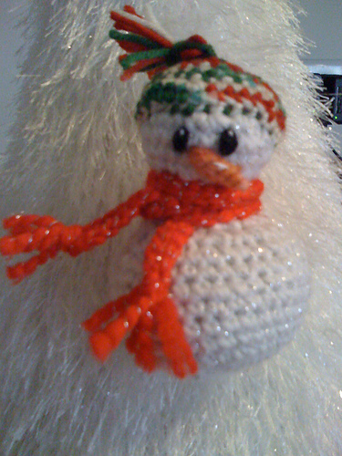 Ravelry: Shivers The Snowman Ornament pattern by Lisa Tomko