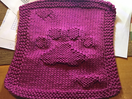 Ravelry: Paw Print and Hearts Dishcloth pattern by D MacDonald
