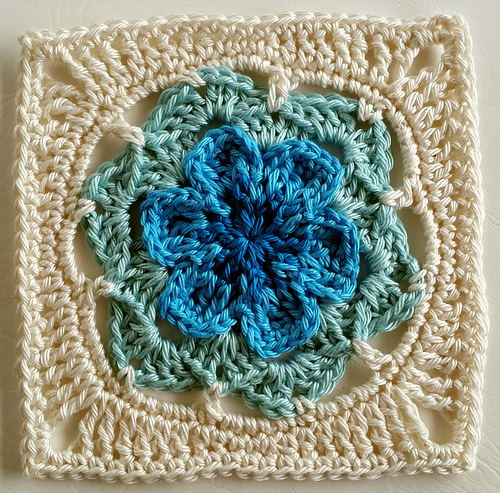 Ravelry: Bunga pattern by Shelley Husband