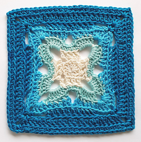 Ravelry: Andromeda pattern by Shelley Husband