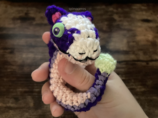 Ravelry: The Owl House Stringbean pattern by Heather Steedman