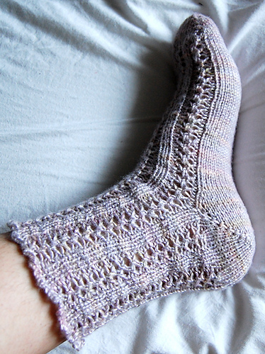 Ravelry: Double Lace Rib Toe-up Socks pattern by Stefanie Pollmeier