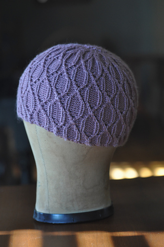 Ravelry: spoolofthirds' Oak Knot Hat