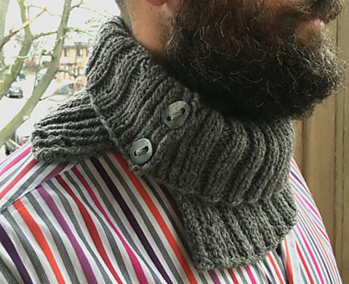 Ravelry: Ribbed and Buttoned Cowl pattern by Sean Riley