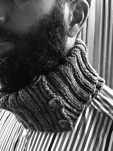 Ravelry: Ribbed and Buttoned Cowl pattern by Sean Riley