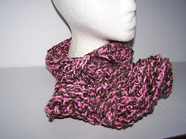 Ravelry: Seed Stitch Ruffle Neck Scarf pattern by Sally Strait
