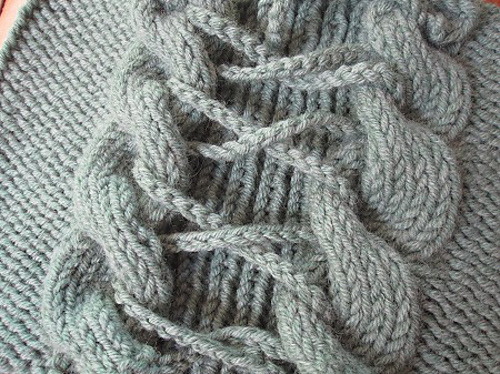 Ravelry: Lace Up Wide Belt pattern by Izumi Ouchi