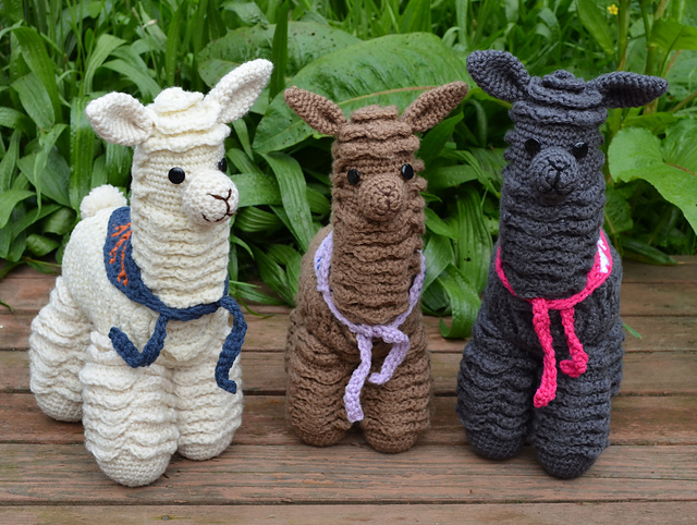 Ravelry: Ruffled Alpaca pattern by Carlene Jackson