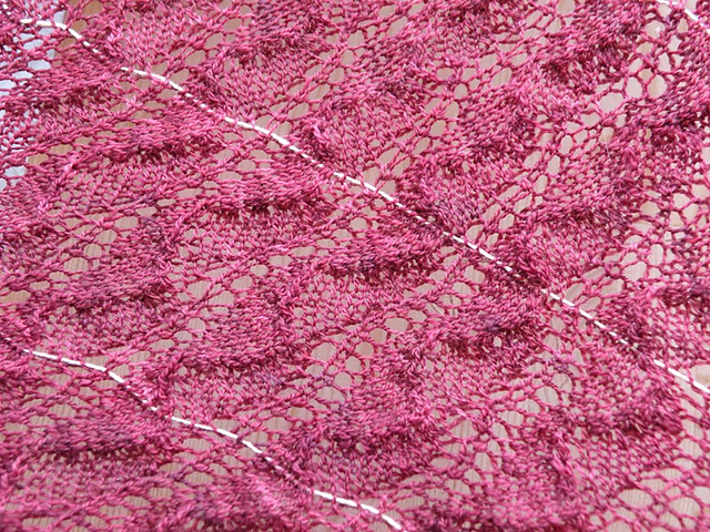 Ravelry: stashaholic's Nefertiti wrap