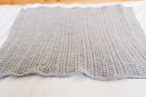 Ravelry: steadyeyebrows' A grey shale blanket