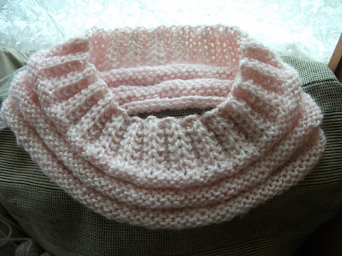 Ravelry: Layer Cake Loop pattern by steepndeep's Designs