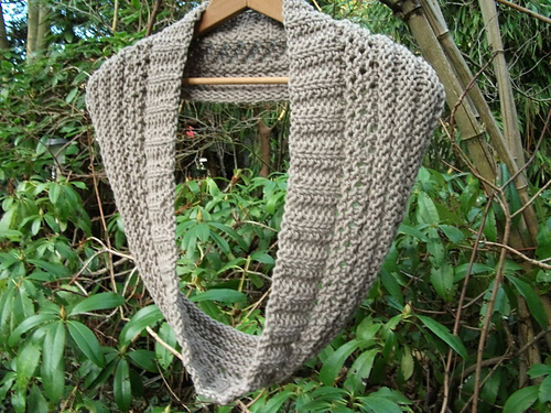 Ravelry: Layer Cake Loop pattern by steepndeep's Designs