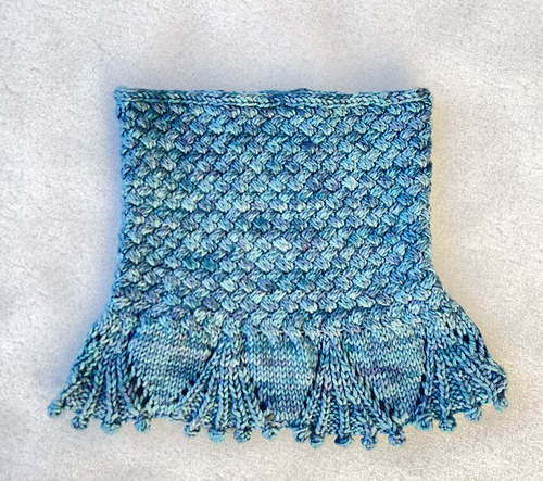 Ravelry: Ice Queen's Cowl pattern by Deborah Simon