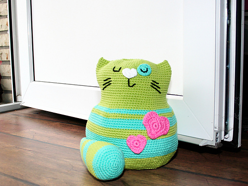 Ravelry: Doorstop - Cat pattern by Stephanie Risthaus