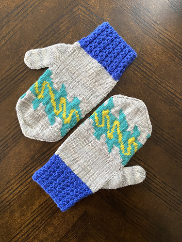 Ravelry: Paint Brush Mittens pattern by Stephanie Maz