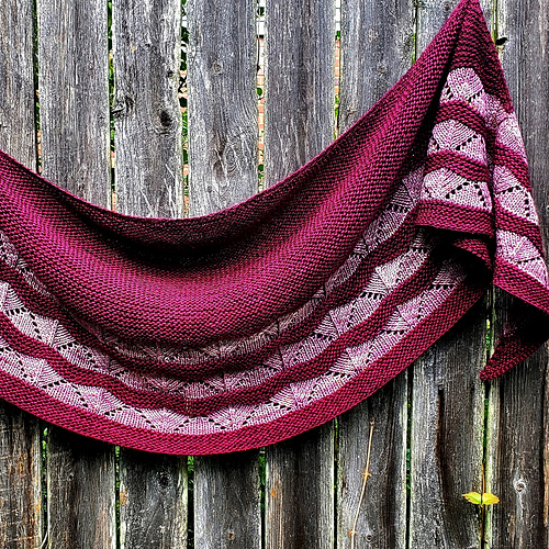 Ravelry: Ipanema pattern by Dee O'Keefe
