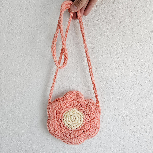 Ravelry: May Day Flower Purse pattern by Sarah Watson