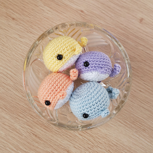 Ravelry: No-Sew Whale pattern by Fay Lyth