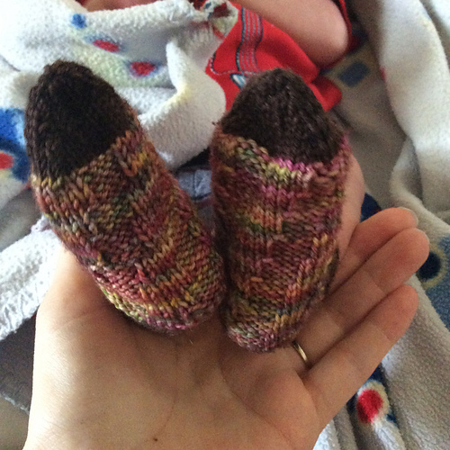 Ravelry: Magic Spiral Socks pattern by Alma Mahler