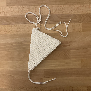 Ravelry: HDC Pennant Banner pattern by Stitch Lovely