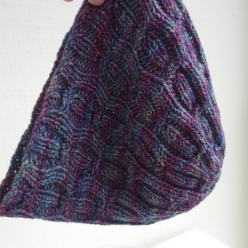 Ravelry: Knitty Knotty pattern by Susan Ashcroft