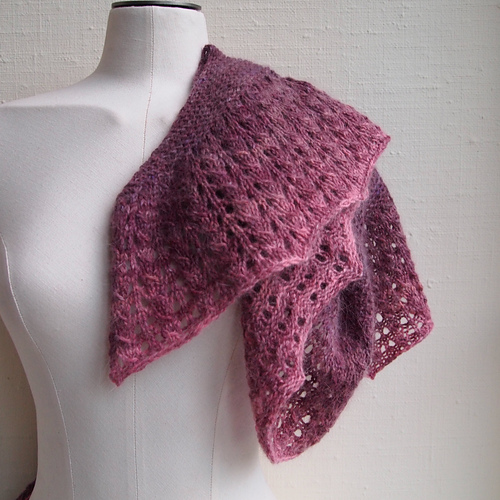 Ravelry: Beautiful cobweb pattern by Susan Ashcroft