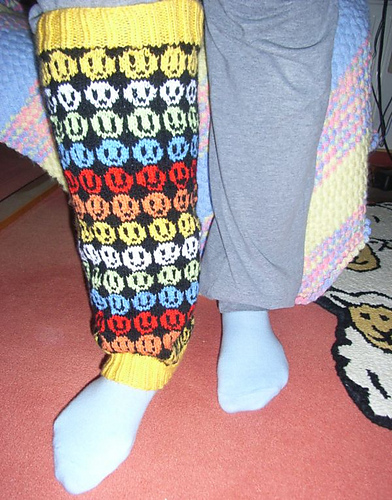 Ravelry: Disarmed-Cheer up cast cozy/Gipsy pattern by Sandra Jäger