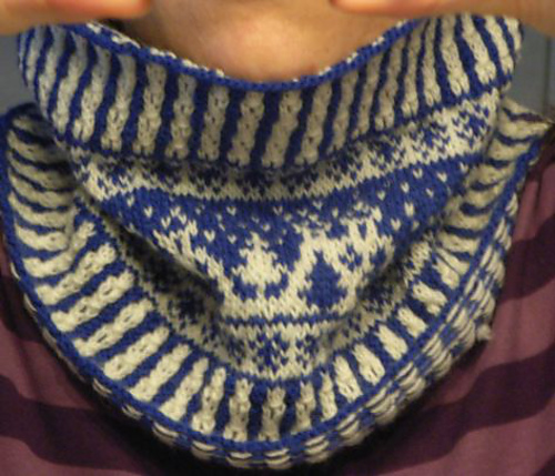 Ravelry: Snow landscape cowl pattern by Sandra Jäger