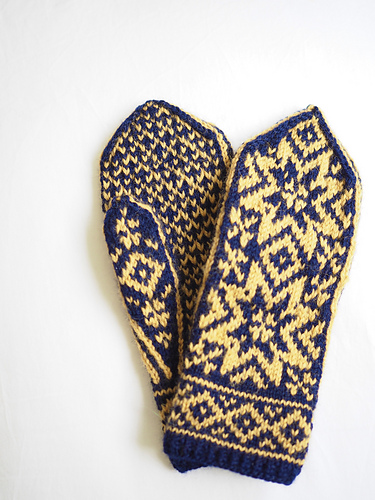 Ravelry: Emma's Ice Flower Mittens pattern by Runningyarn
